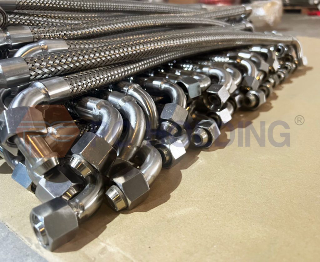 Ống mềm inox 316 1/2" hàn TIG 2 đầu nối ren trong xoay dẫn nước nóng, nước làm mát - Công Ty CP ...